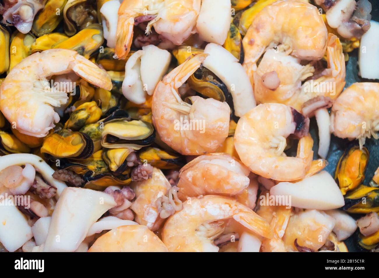 Seafood Mix. Squid, shrimp, mussels and octopus Stock Photo - Alamy