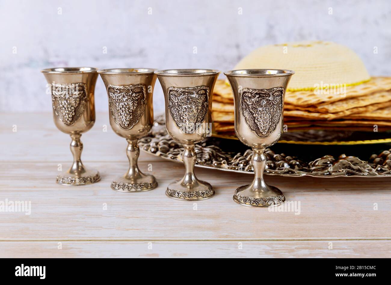 Passover seder plate traditional hi-res stock photography and images ...