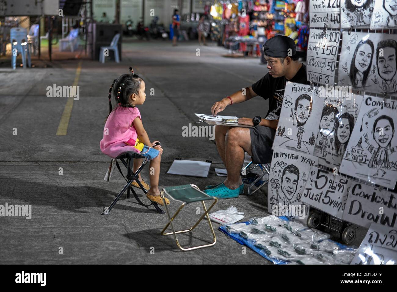 Street caricature artist hi-res stock photography and images - Alamy