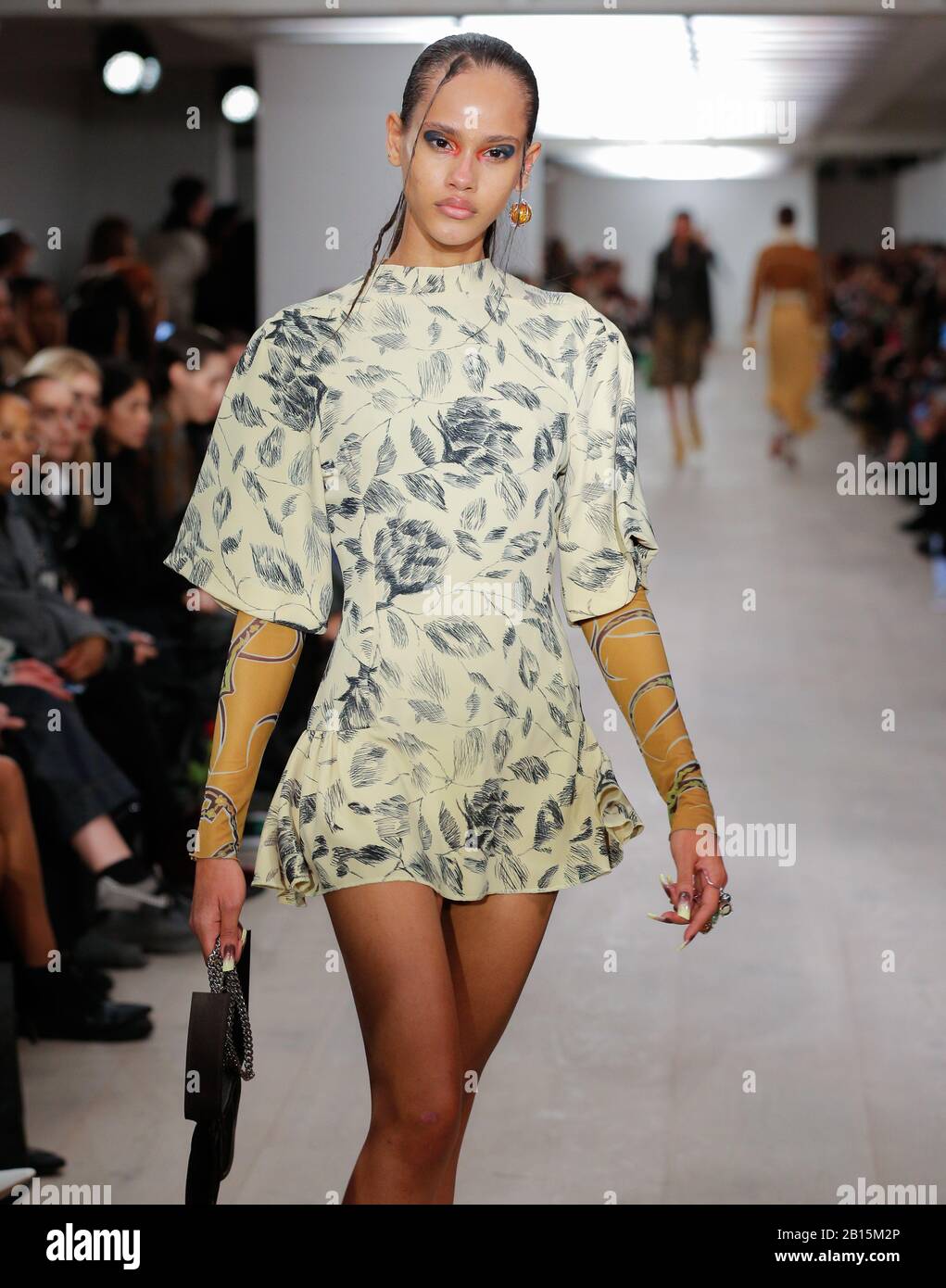 Fashion designer Charlotte Knowles new fashion collection catwalk ...