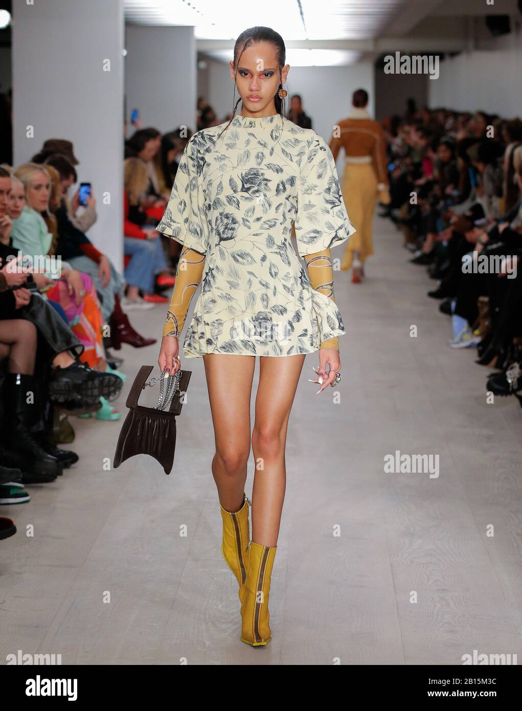 Fashion designer Charlotte Knowles new fashion collection catwalk ...