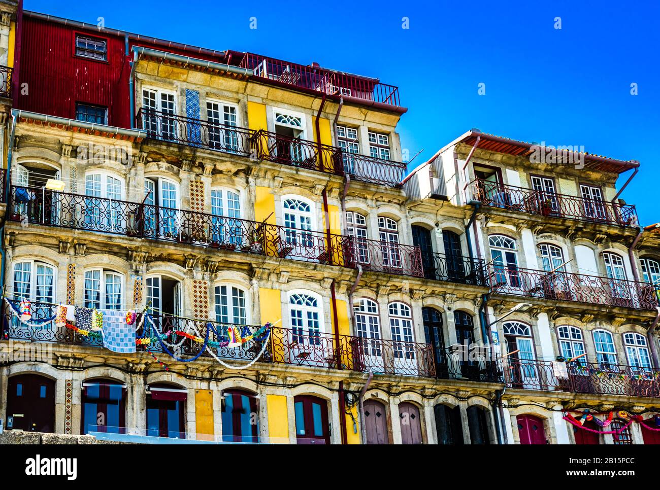 Panorama old history historic roof hi-res stock photography and images ...