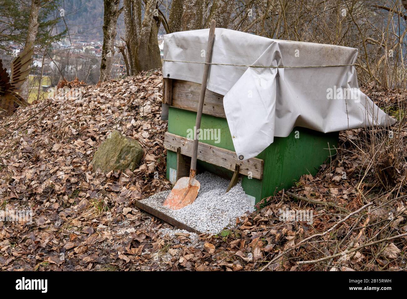 Box for winter grit hi-res stock photography and images - Alamy