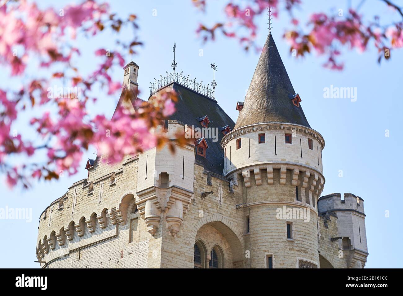 Brussels gate hi-res stock photography and images - Alamy