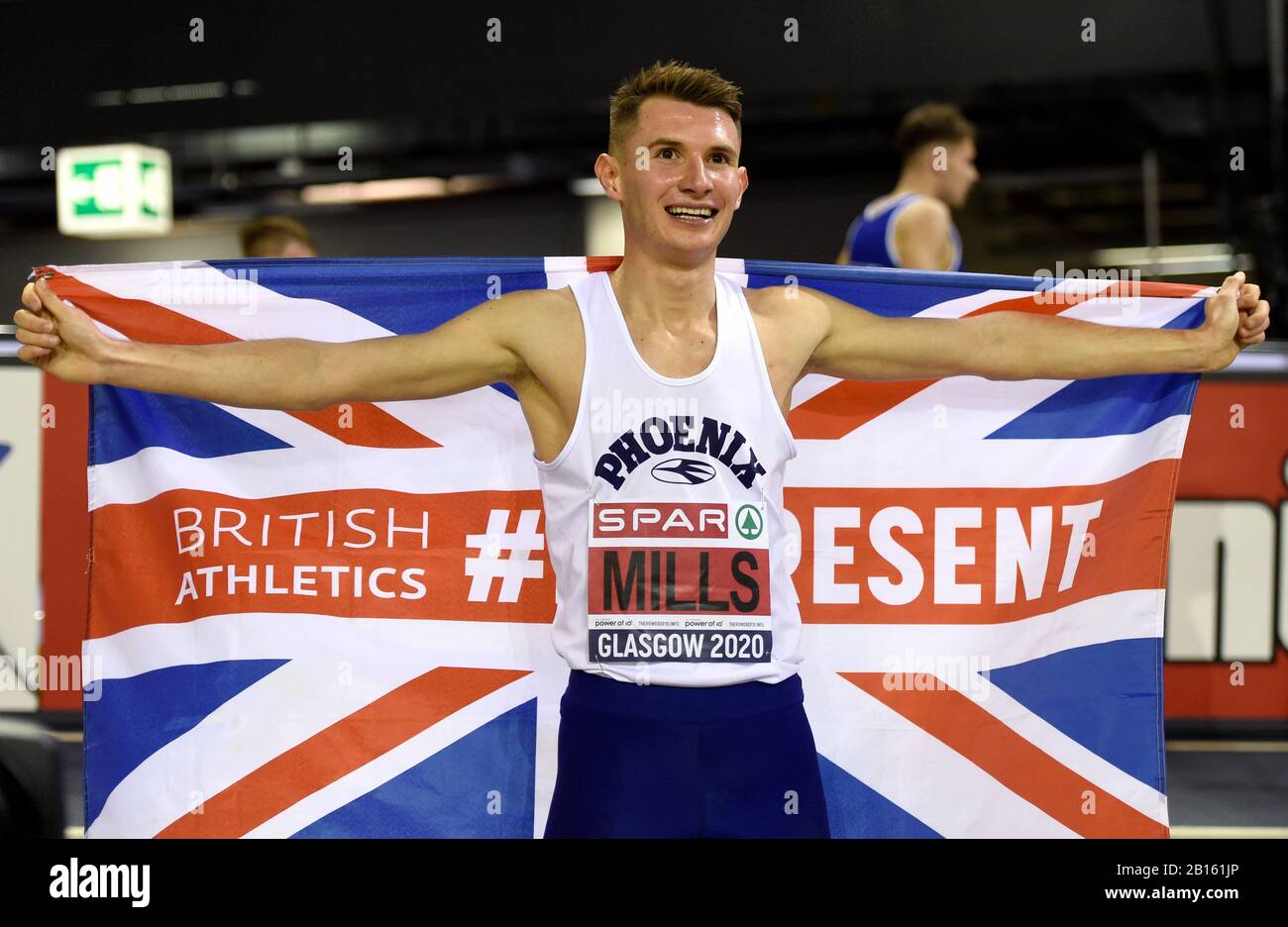George mills celebrates winning mens 1500m hi-res stock photography and ...