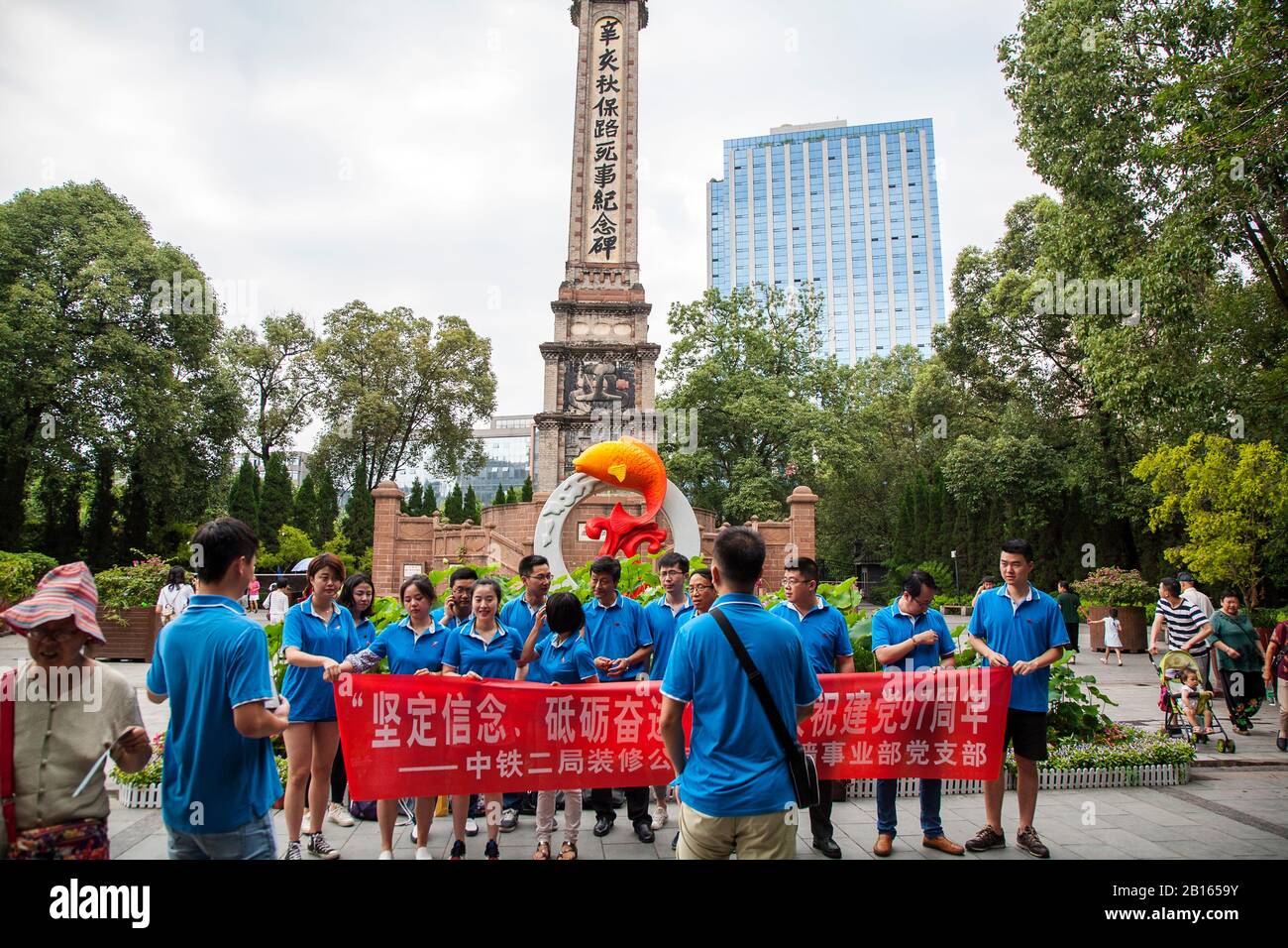 Group of Chinese people having photograph taken in front of Death ...