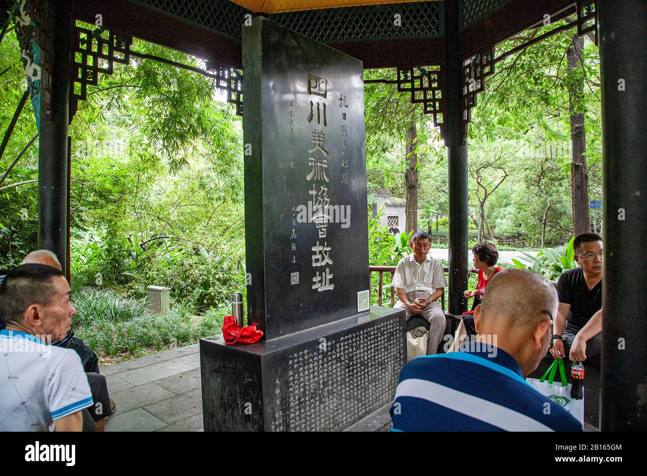 Chinese men resting hi-res stock photography and images - Alamy