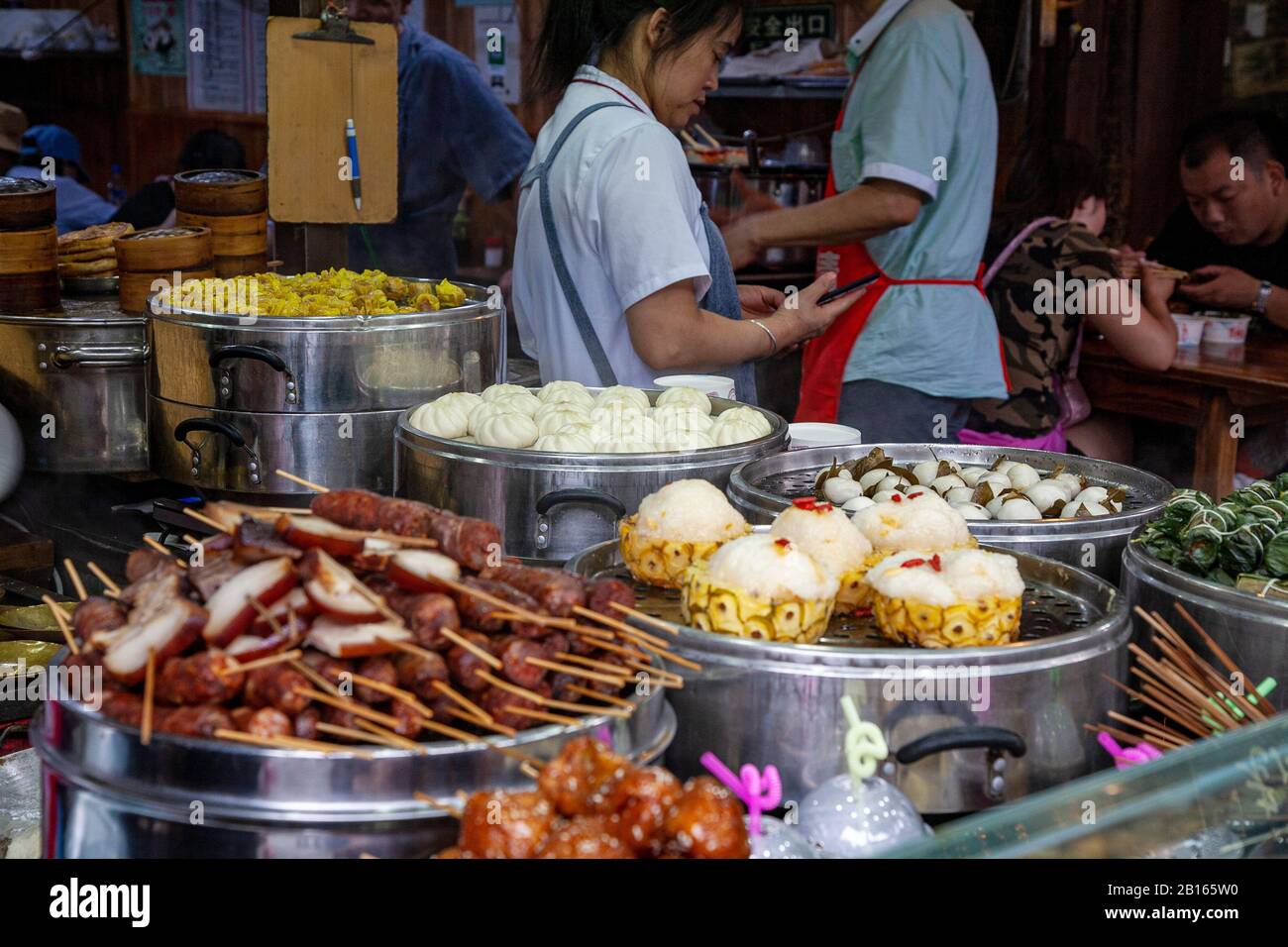 traditional-chinese-cooked-food-on-skewers-for-sale-in-shop-in-chengdu