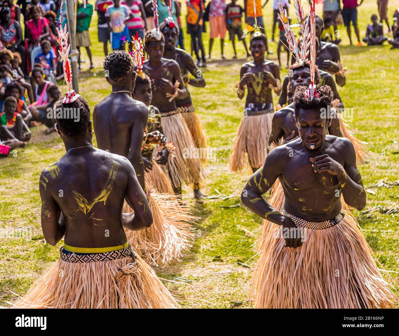 Sing-Sing in Bougainville, Papua New Guinea. Colorful village festival ...