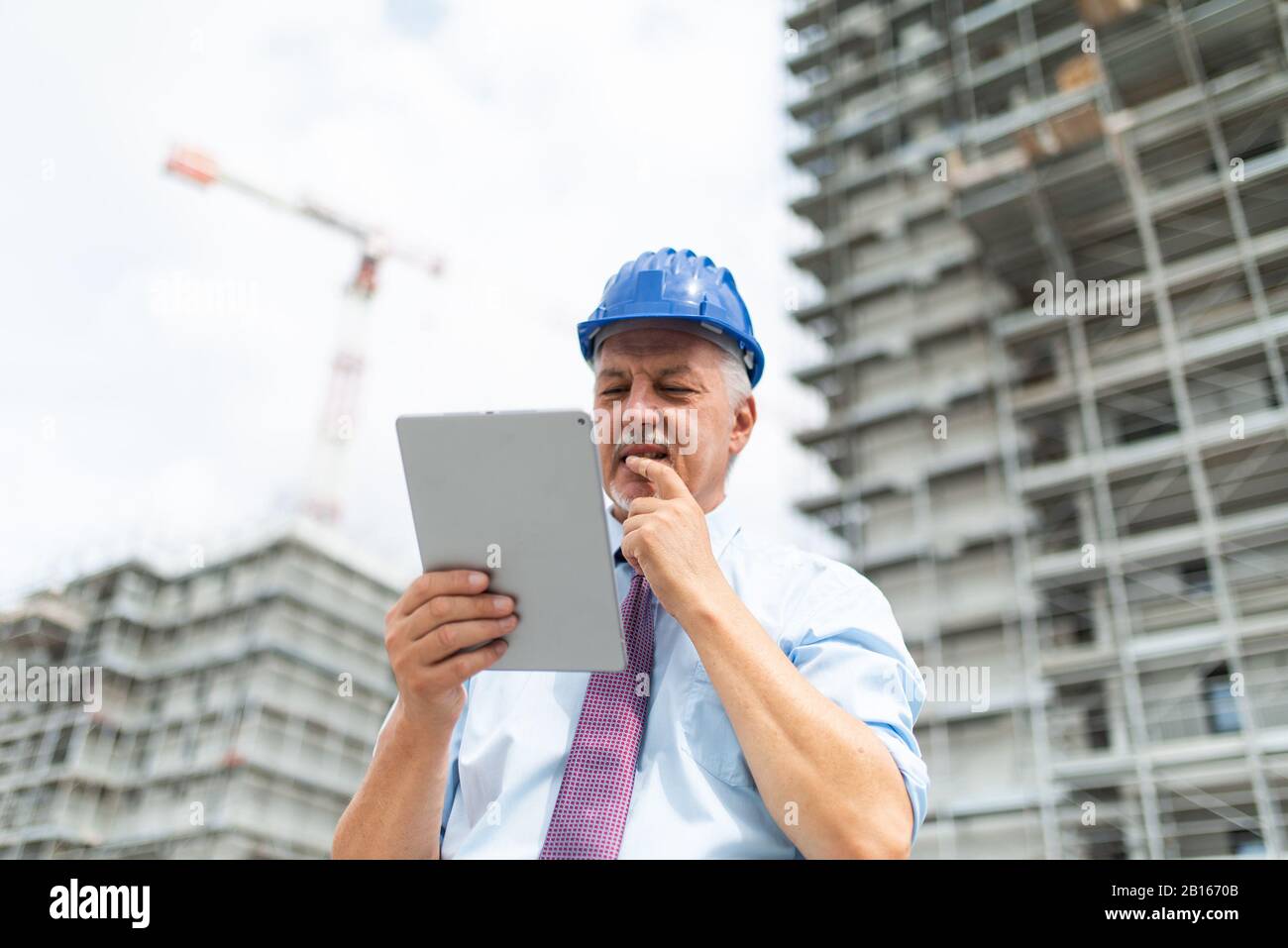 Digital scaffolding hi-res stock photography and images - Alamy