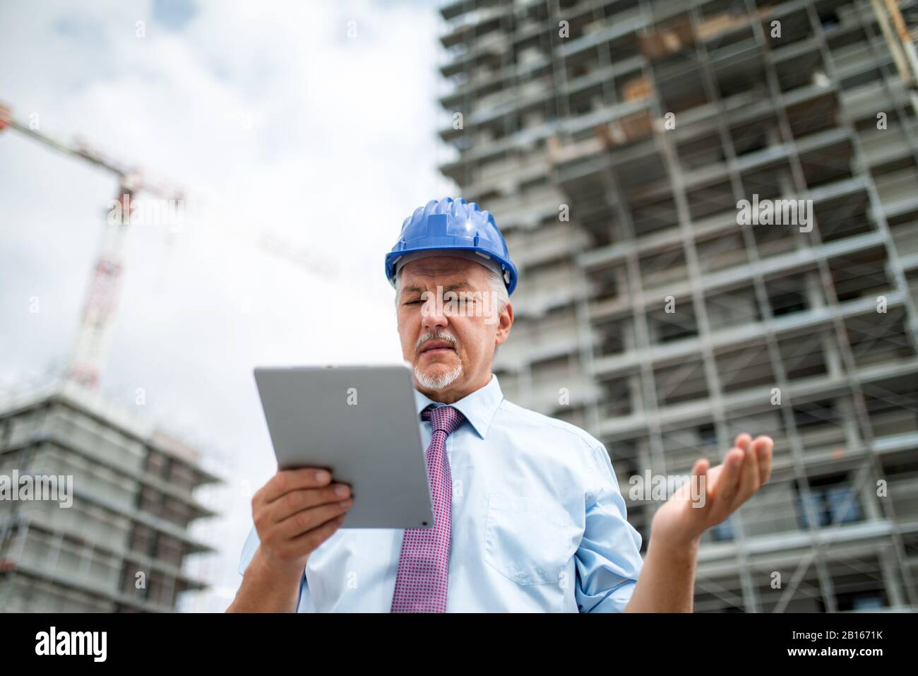 Miscalculation construction hi-res stock photography and images - Alamy