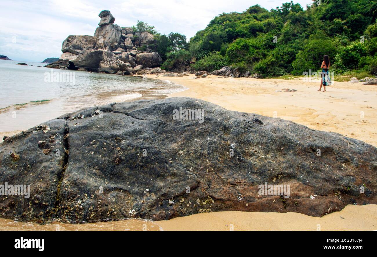 beach in the island of Cu Lao Cham, one of the Cham islands in Vietnam ...