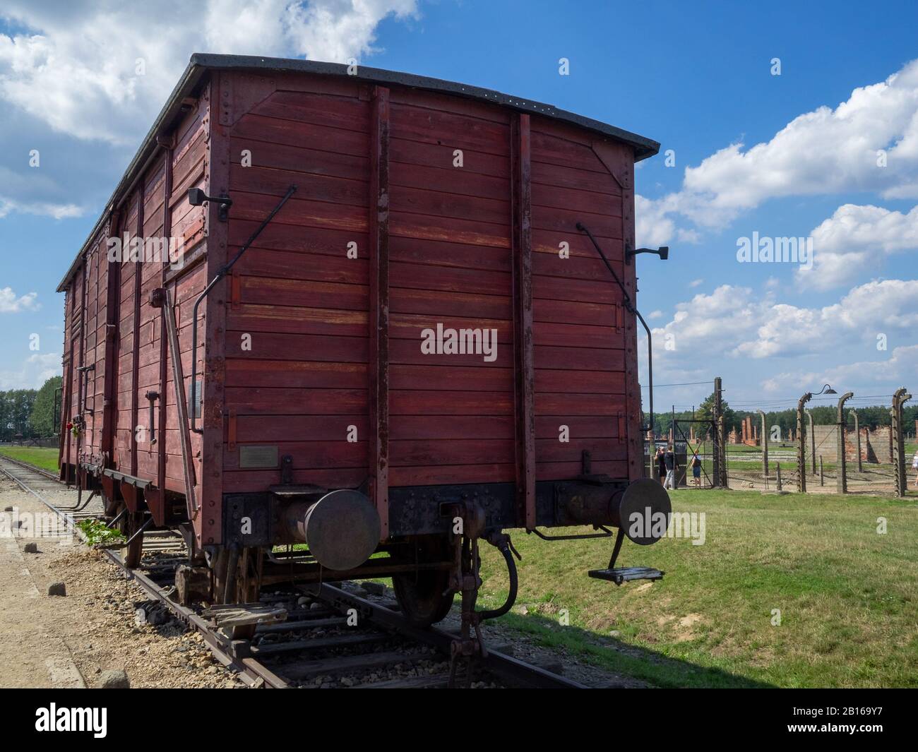 Auschwitz concentration camp train hi-res stock photography and images ...
