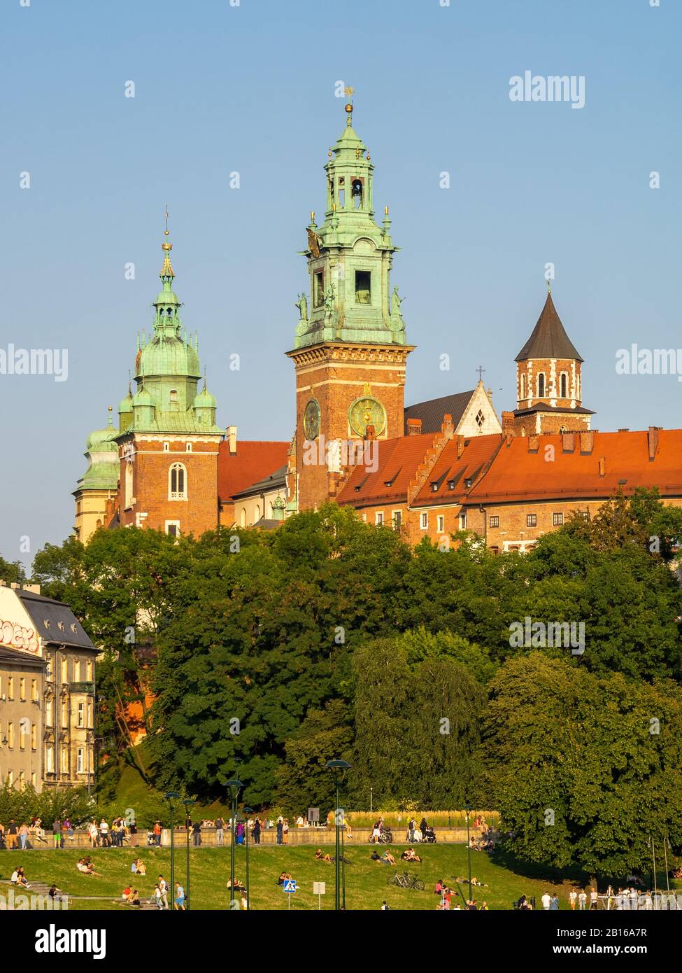 Krakow castle hi-res stock photography and images - Alamy