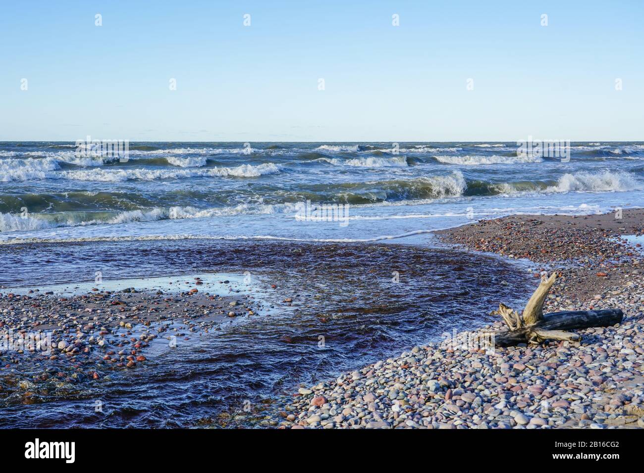 Waves water river sea hi-res stock photography and images - Alamy