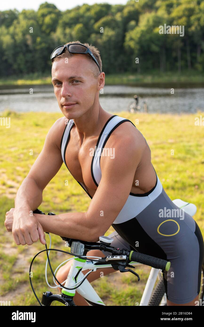 Outdoor cycle hi-res stock photography and images - Alamy