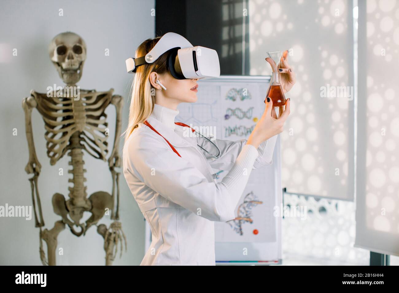 Stereoscopic test hi-res stock photography and images - Alamy