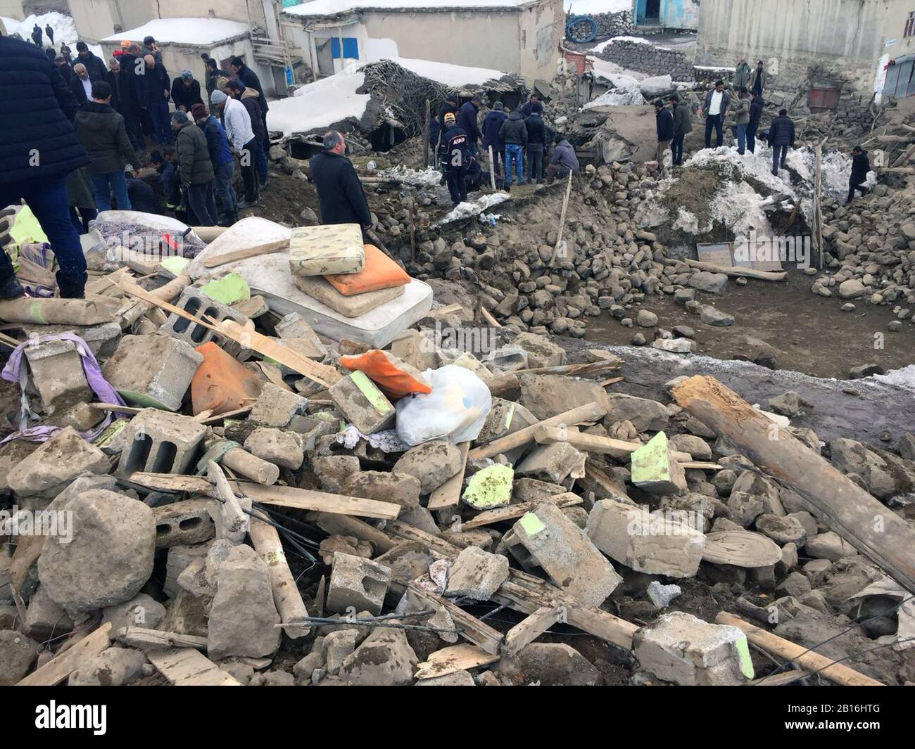 Van earthquake turkey hi-res stock photography and images - Alamy