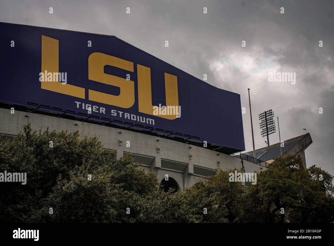 Lsu tiger stadium hi-res stock photography and images - Alamy
