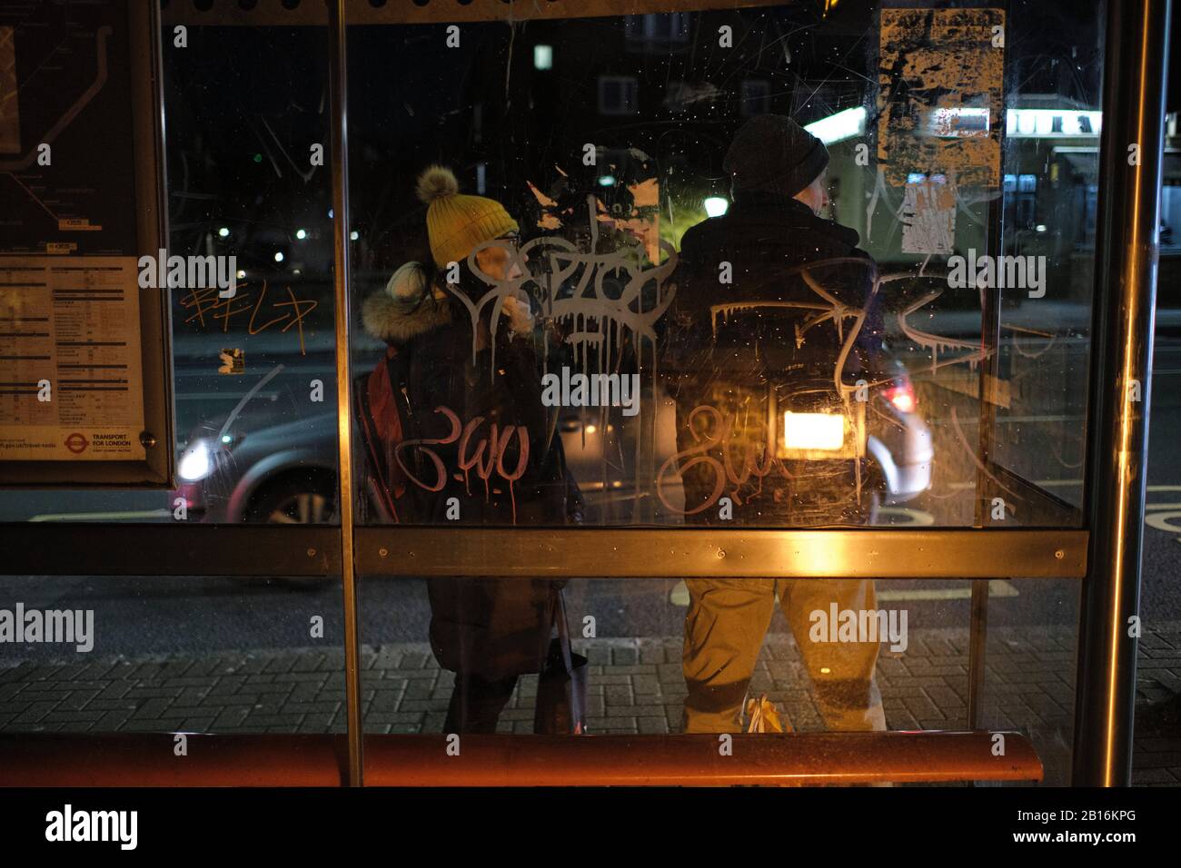 Bus stop at night hi-res stock photography and images - Alamy