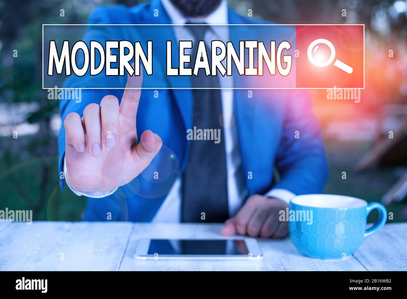 Writing note showing Modern Learning. Business concept for flexible and ...