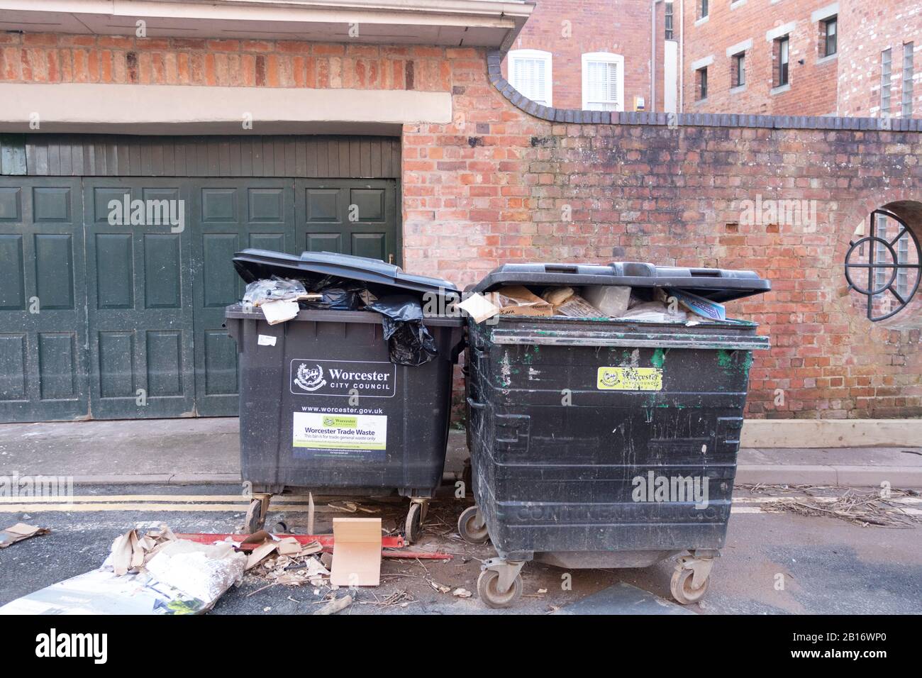 Trash can full organic waste hi-res stock photography and images - Alamy