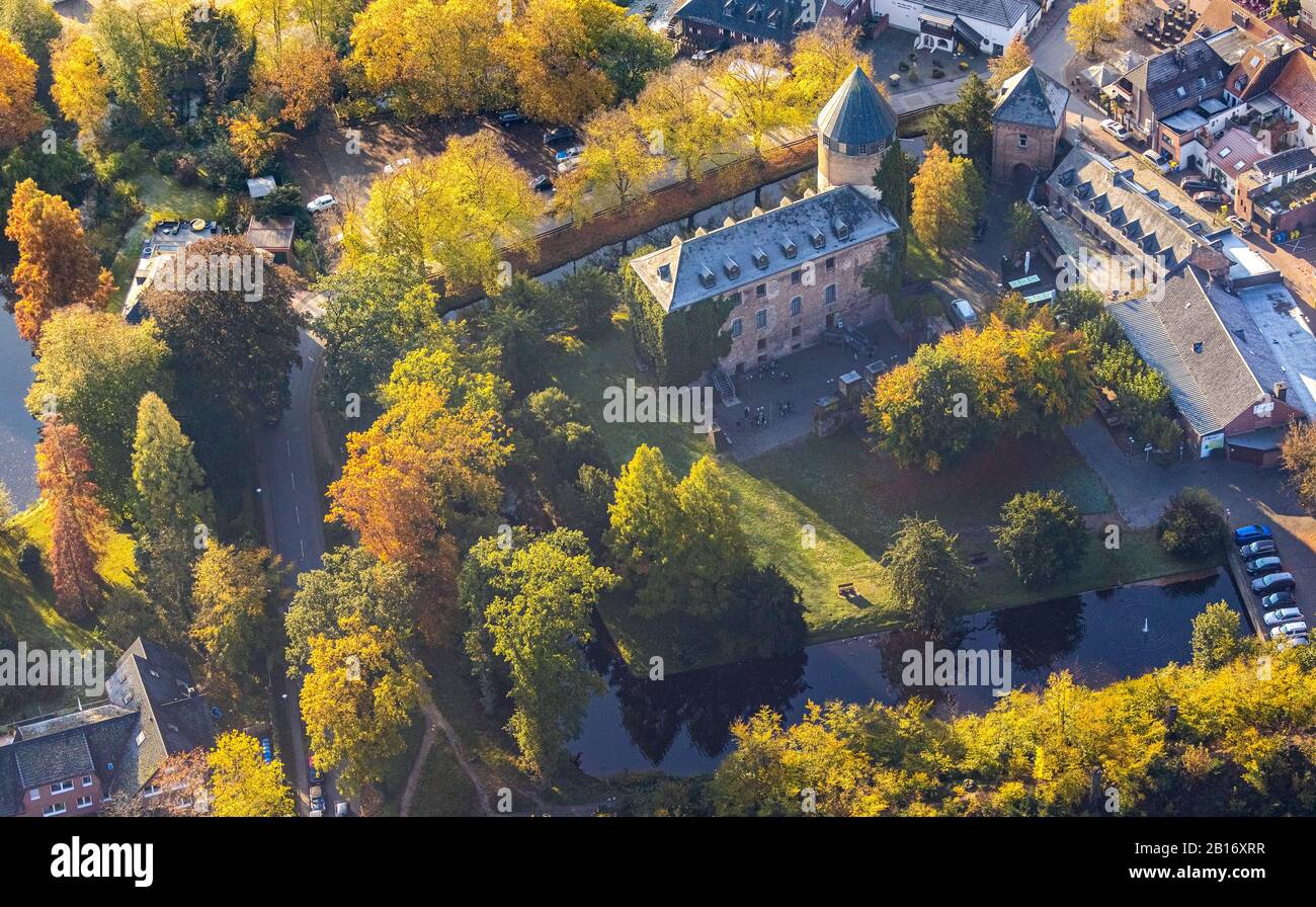 Aerial photograph, Brüggen Castle, knife tower, Brüggen, lower Rhine ...