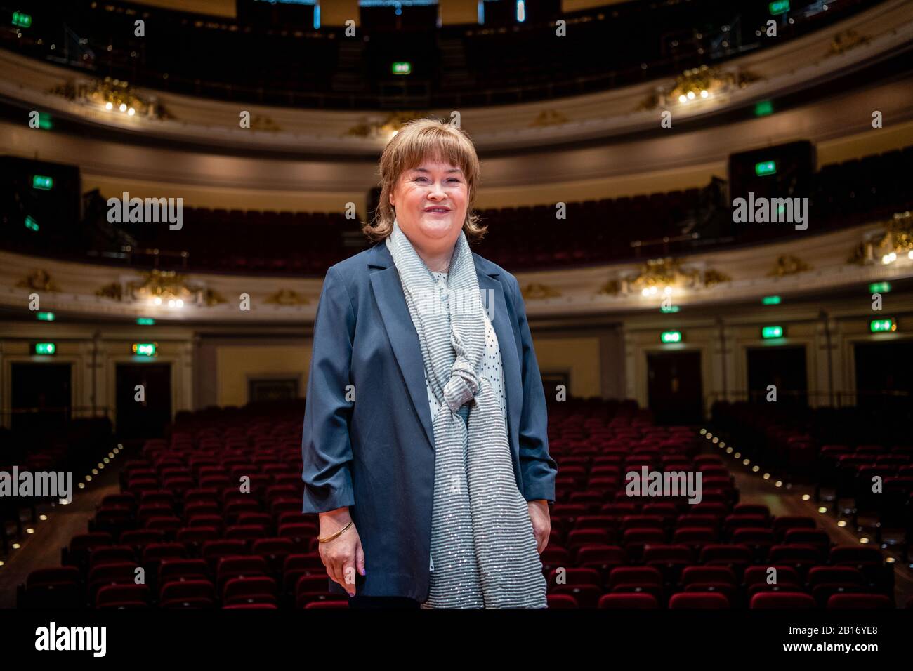 Scottish singer susan boyle hi-res stock photography and images - Alamy