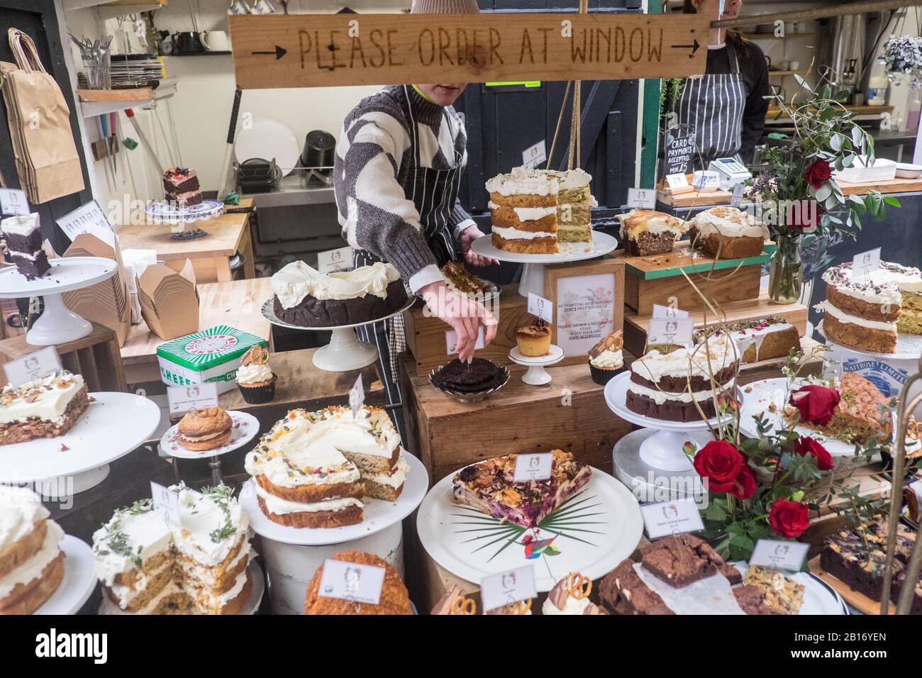 Old english cake shop hi-res stock photography and images - Alamy