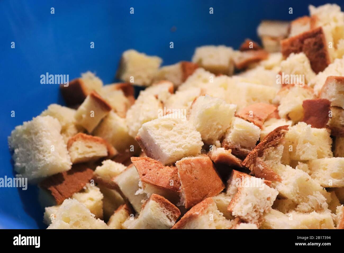 White bread cubes hi-res stock photography and images - Alamy