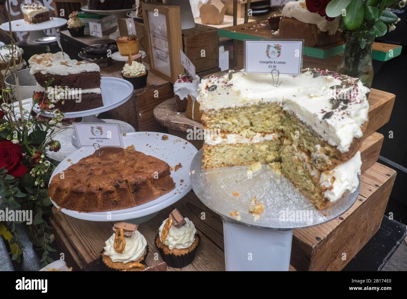 Old english cake shop hi-res stock photography and images - Alamy