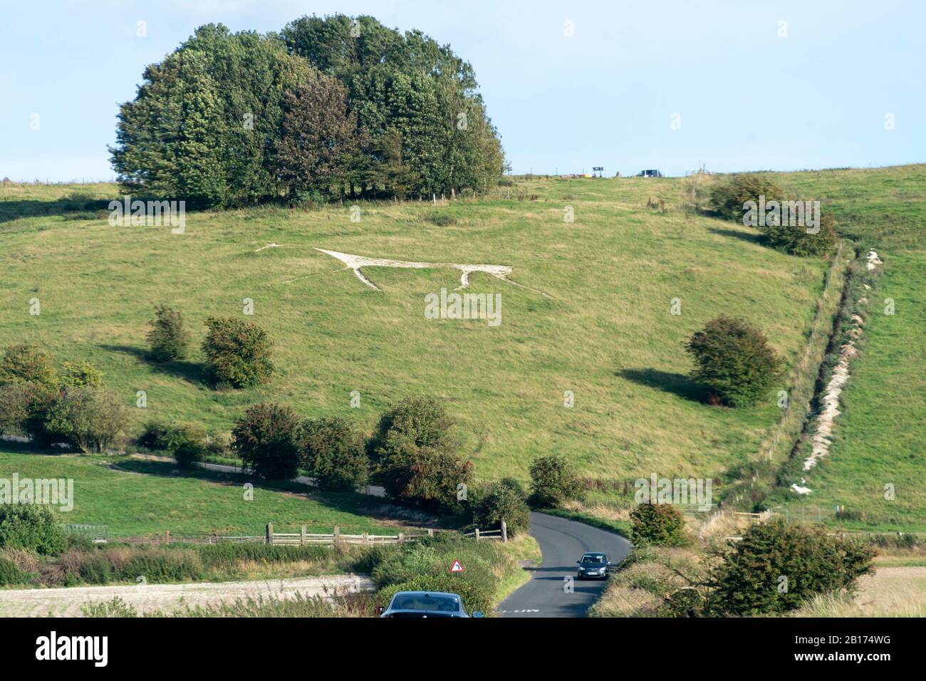 Hackpen white horse near the ridgeway hi-res stock photography and ...