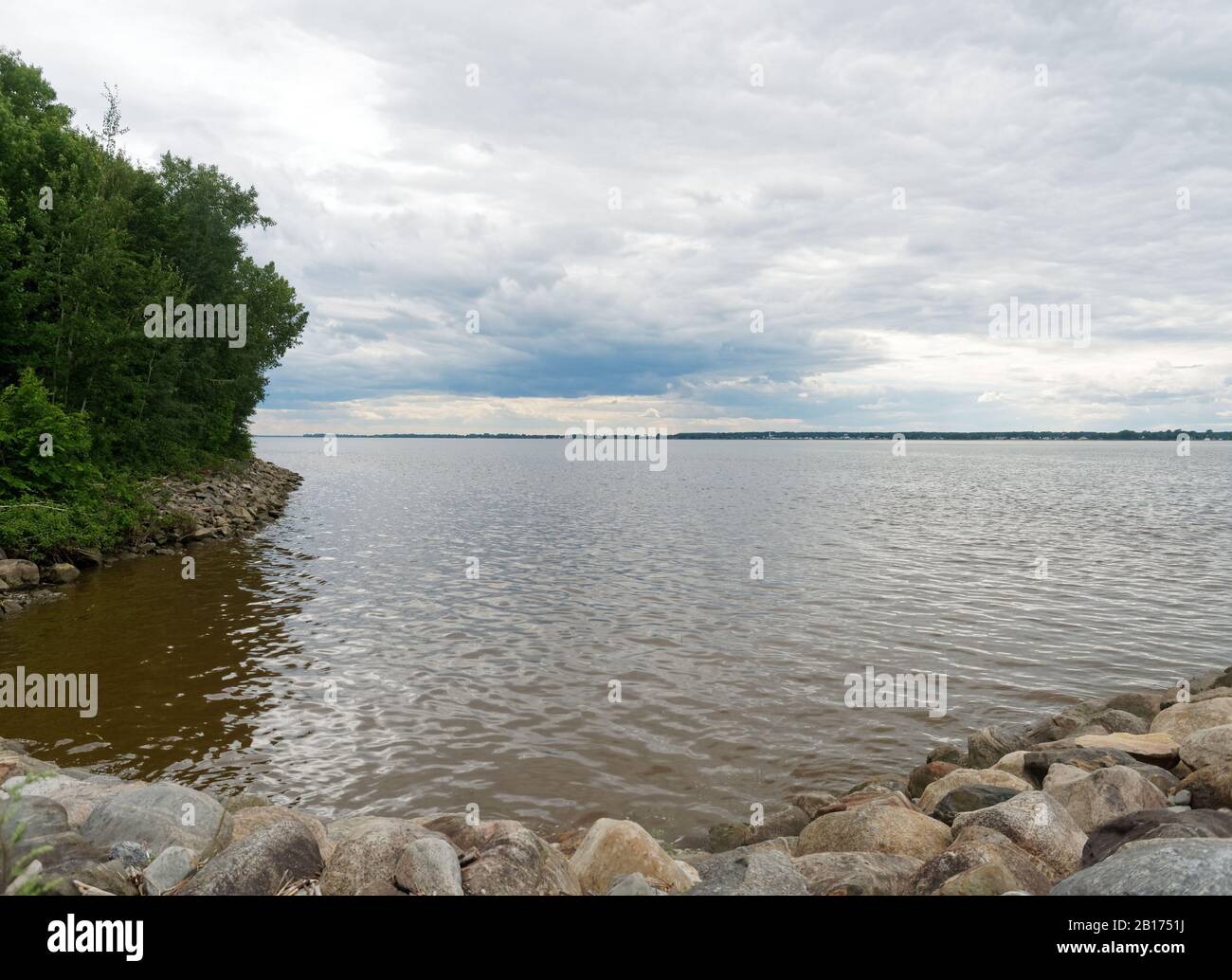 South shore of st lawrence river hi-res stock photography and images ...