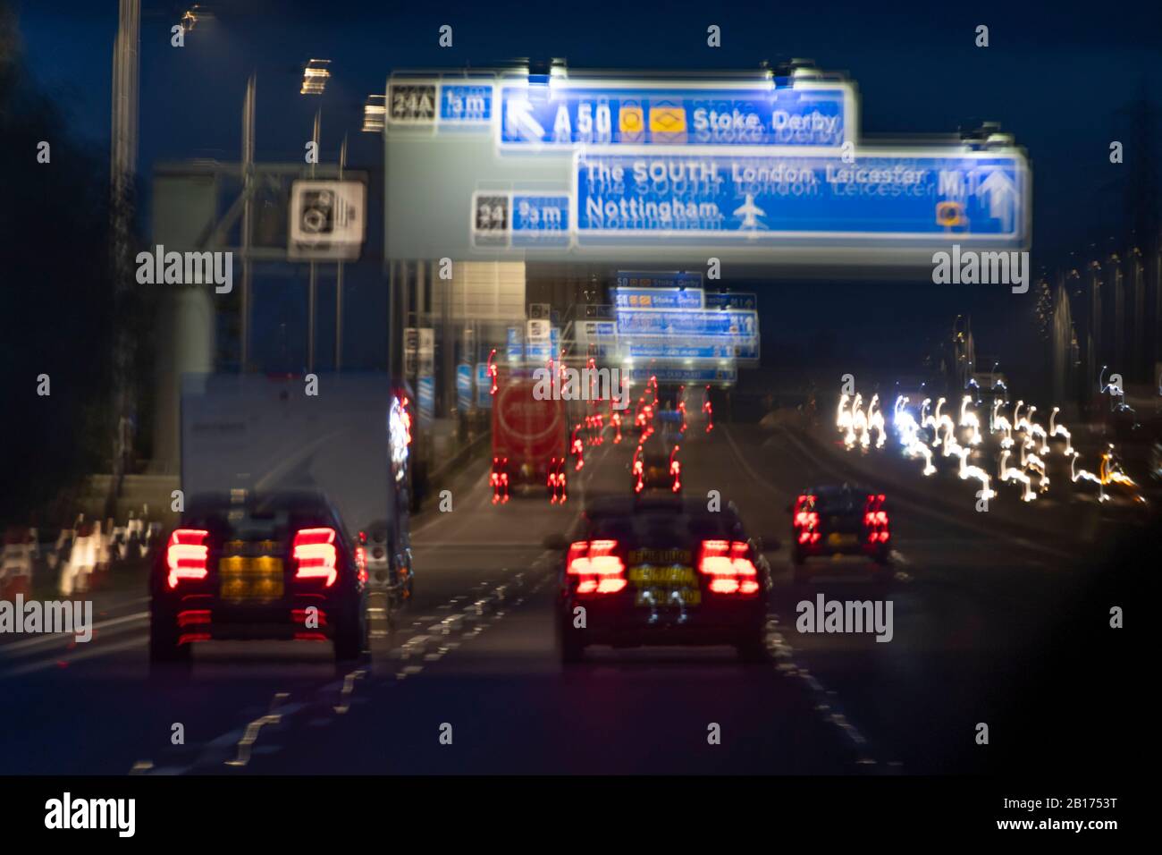 Motorway signs hi-res stock photography and images - Alamy