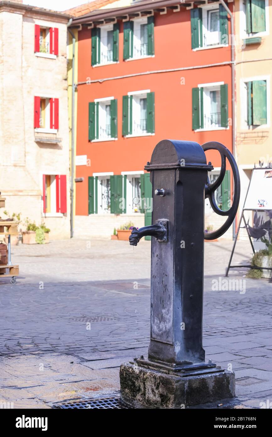 Italian water pump hi-res stock photography and images - Alamy