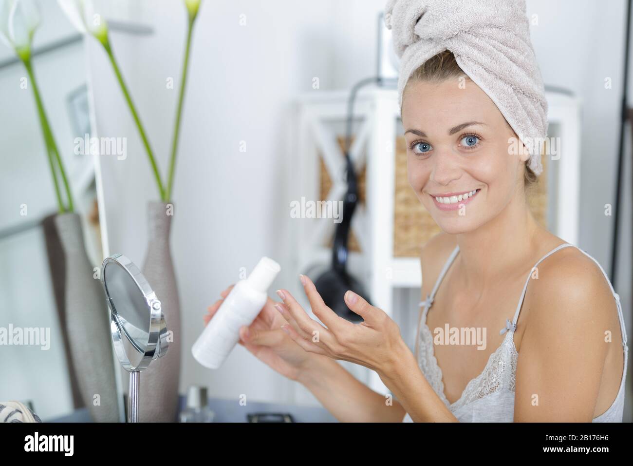 Forty under 40 hi-res stock photography and images - Alamy