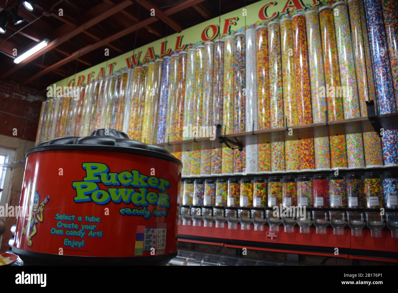 Images of colourful candies in candy store Stock Photo - Alamy