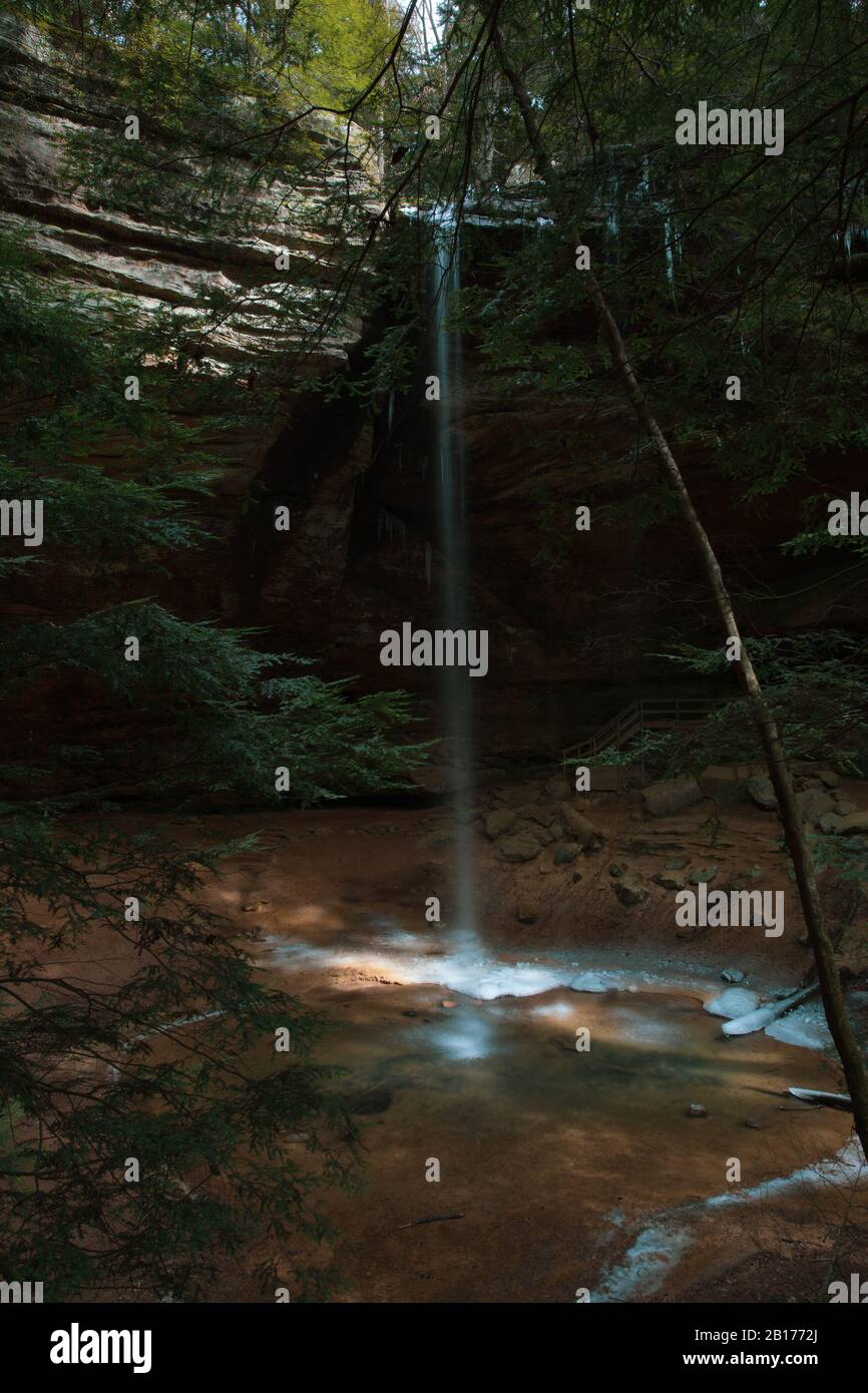 Ash cave hi-res stock photography and images - Alamy