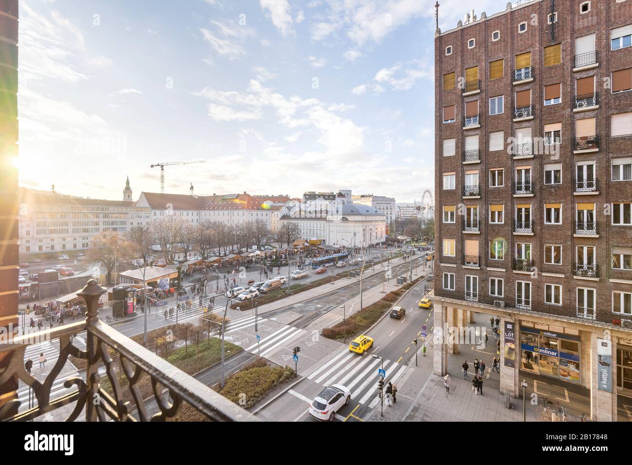 Street view of budapest hi-res stock photography and images - Alamy