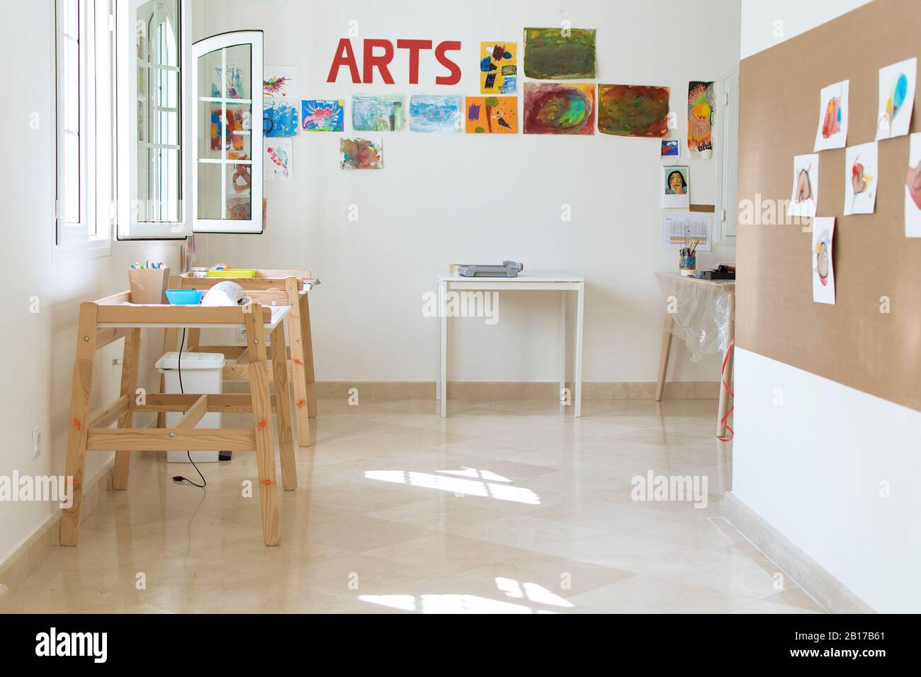 Kindergarten empty room for art education class Stock Photo - Alamy