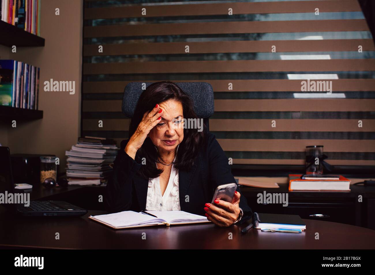 Concerned expression hi-res stock photography and images - Alamy