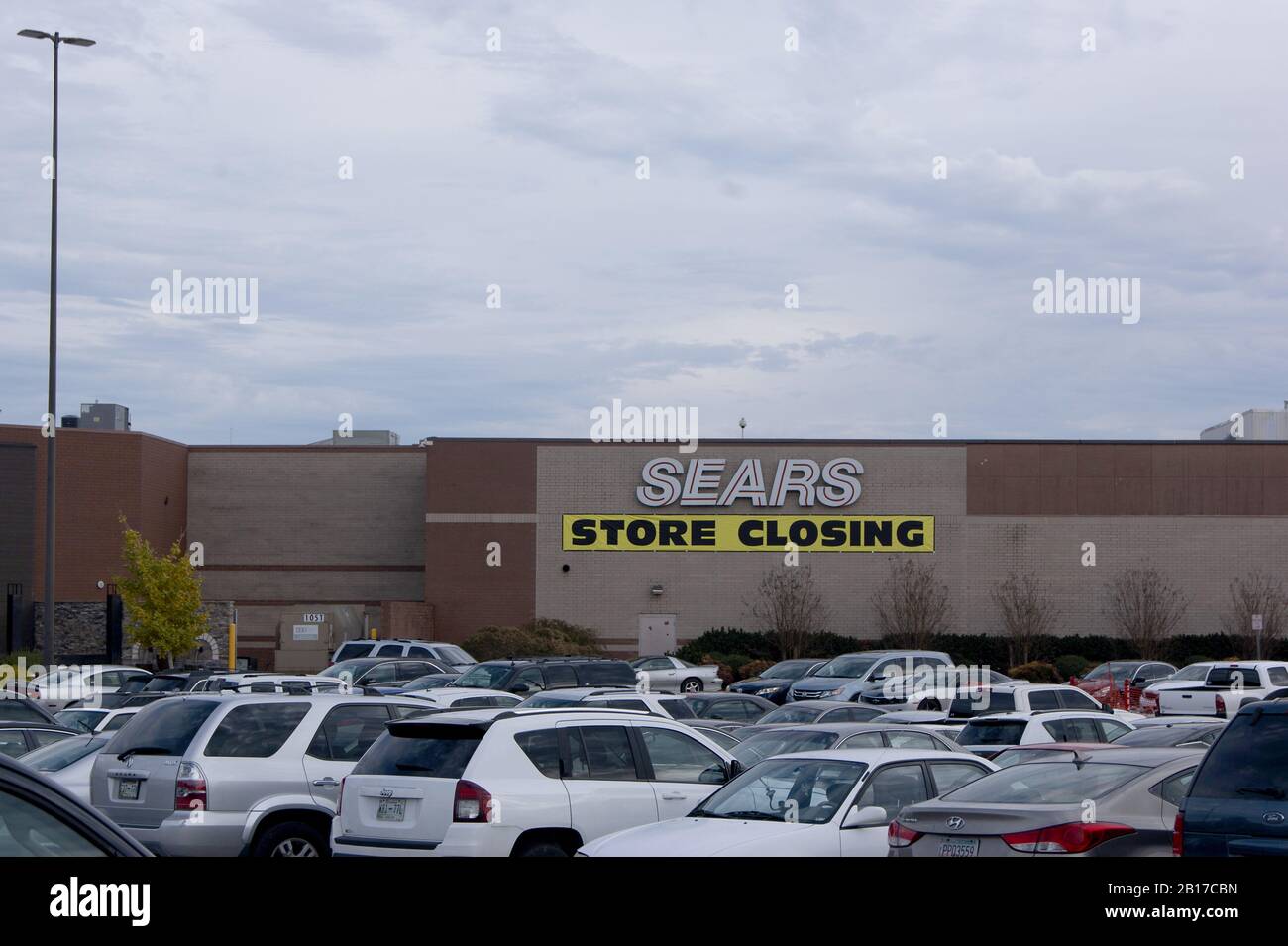 Sears closing sign at a Mall in Tennessee Stock Photo - Alamy