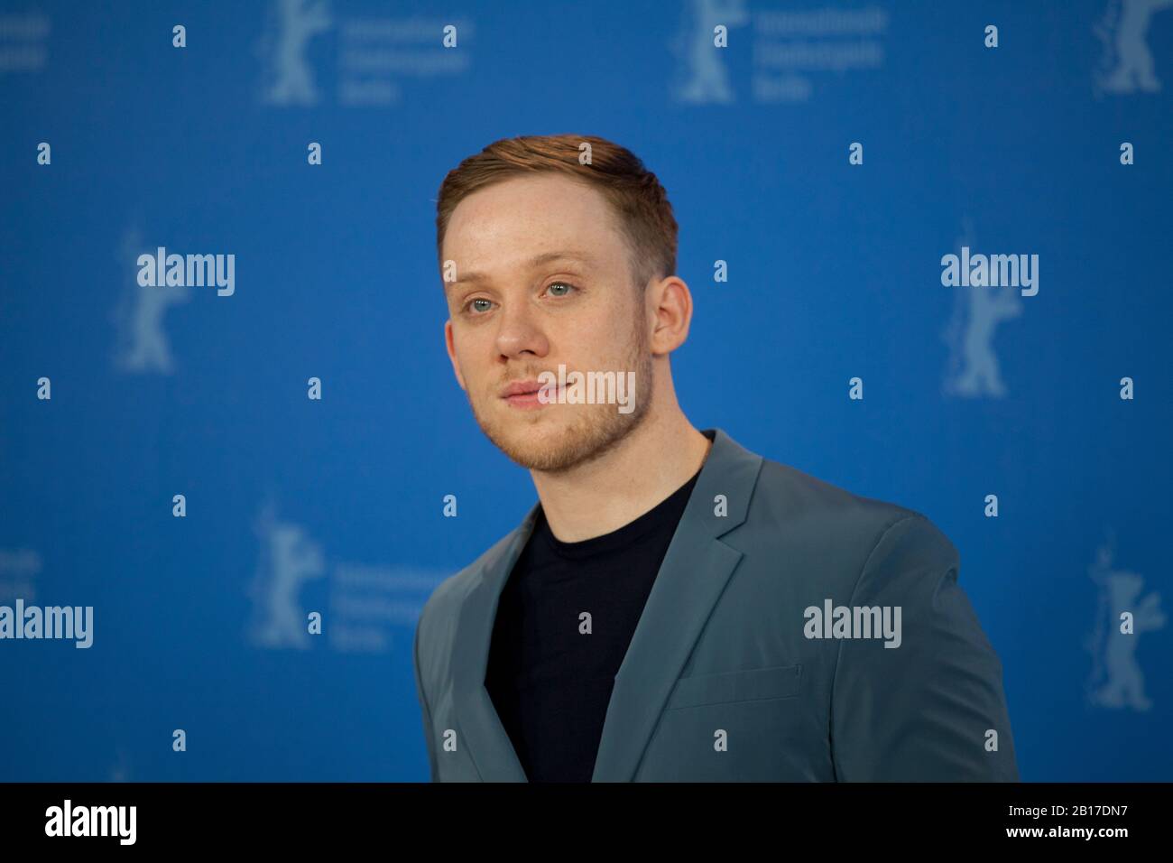 Joe cole actor hi-res stock photography and images - Alamy