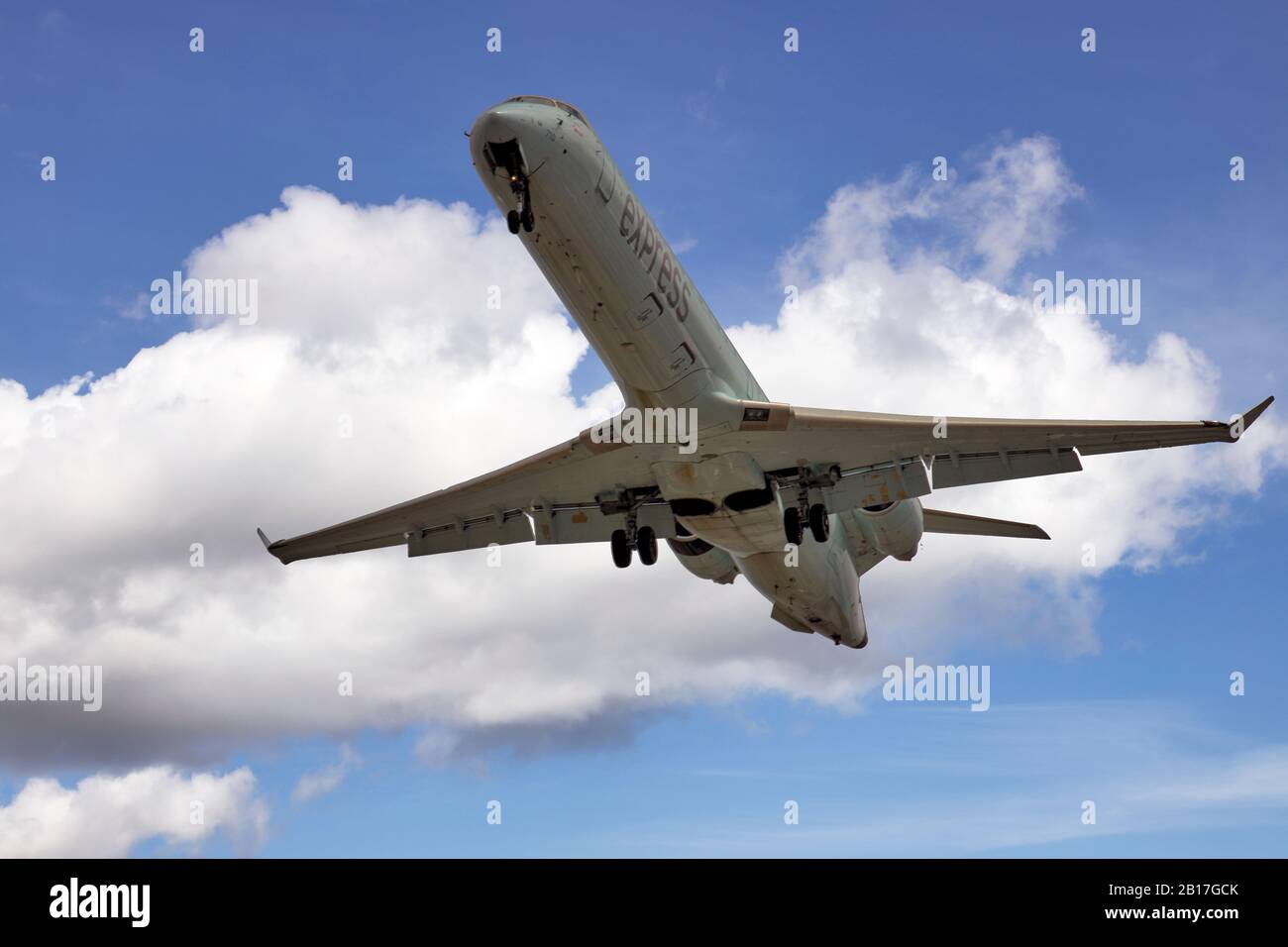 Air Canada Express Bombardier CRJ-900 Stock Photo - Alamy
