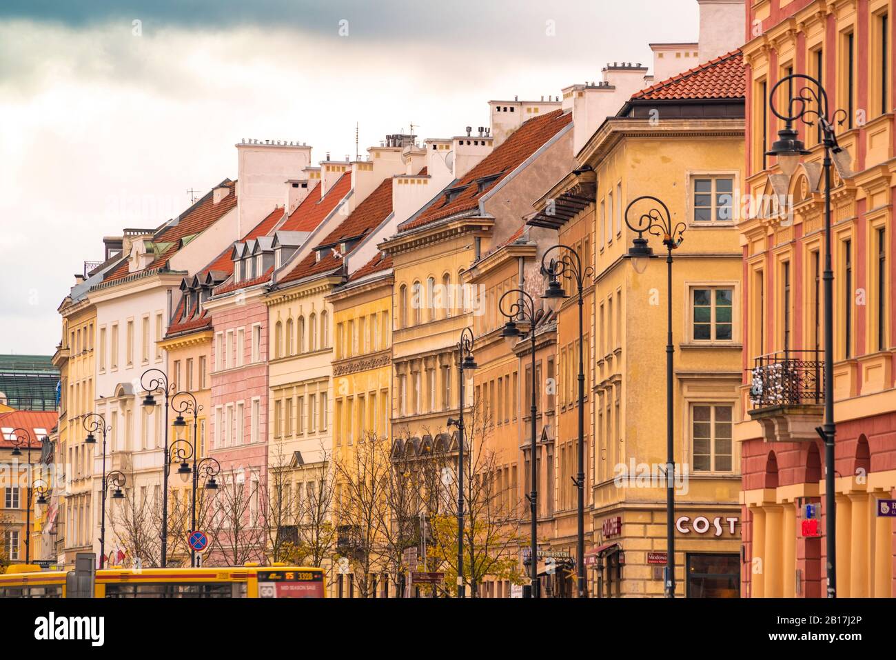 Row houses old town hi-res stock photography and images - Alamy
