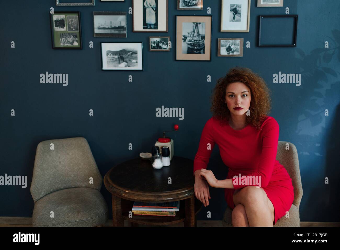 Half length sitting portrait hi-res stock photography and images - Alamy