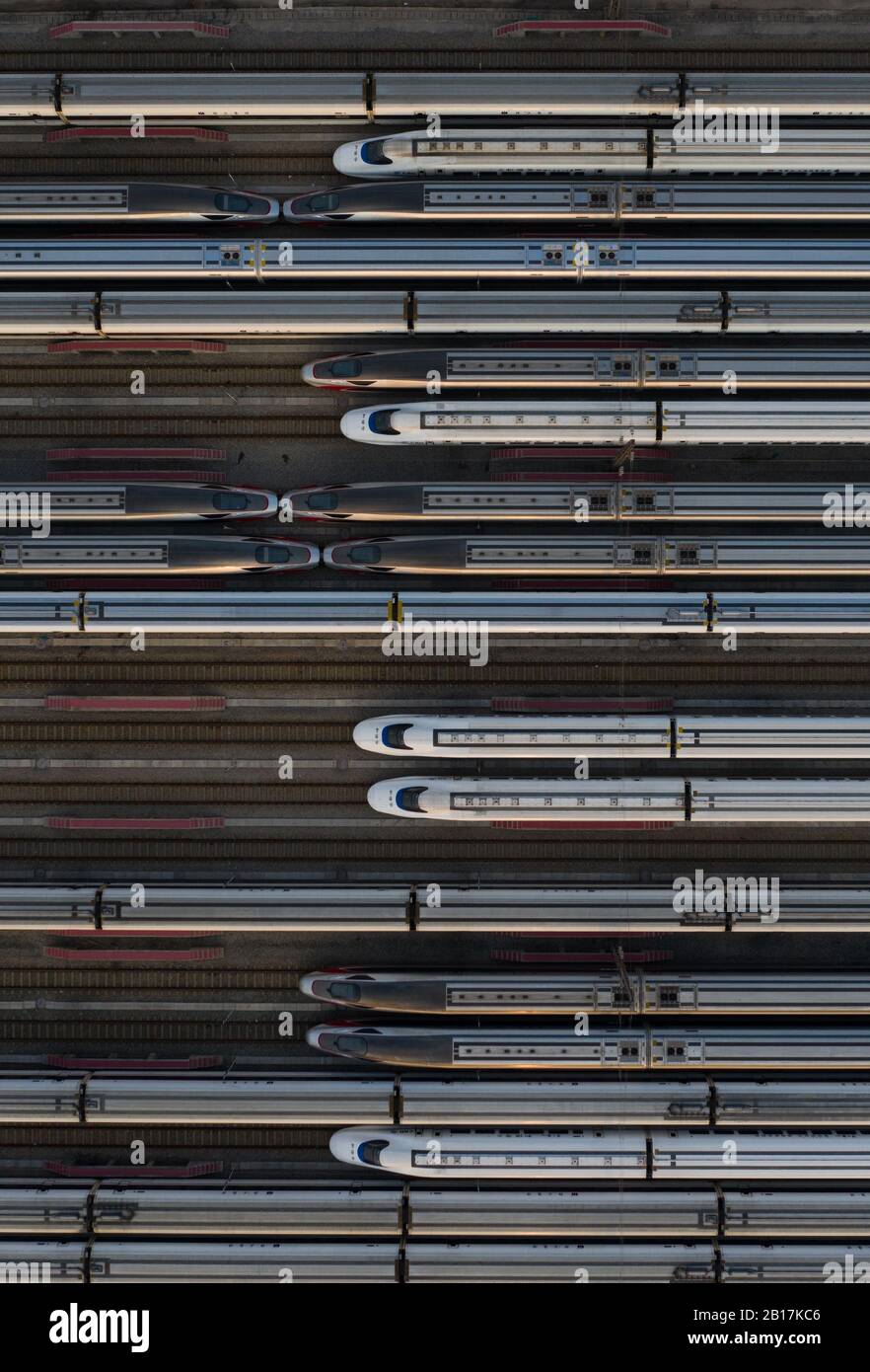 Wuhan high speed train base hi-res stock photography and images - Alamy