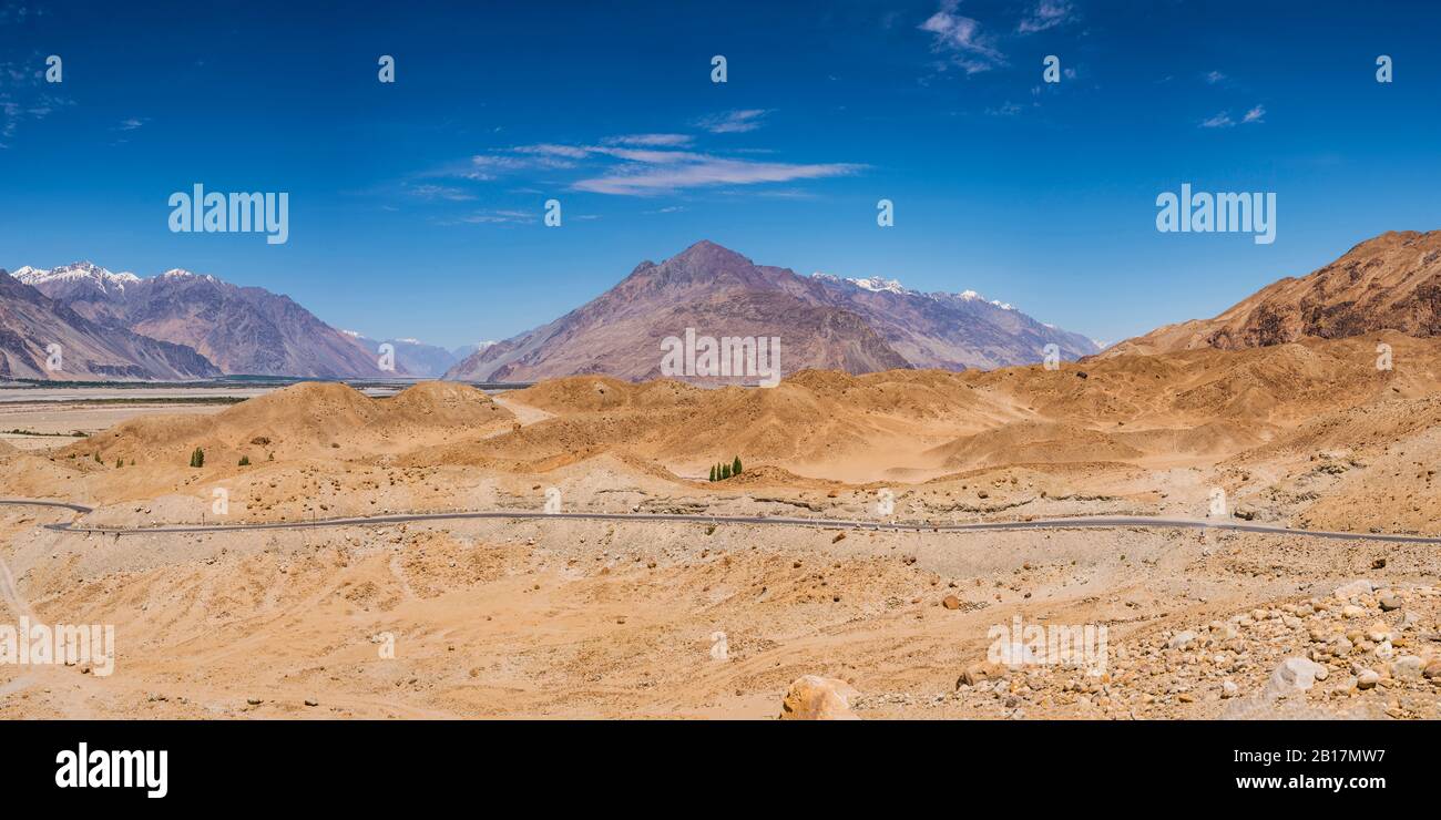 Tal der blumen indien hi-res stock photography and images - Alamy