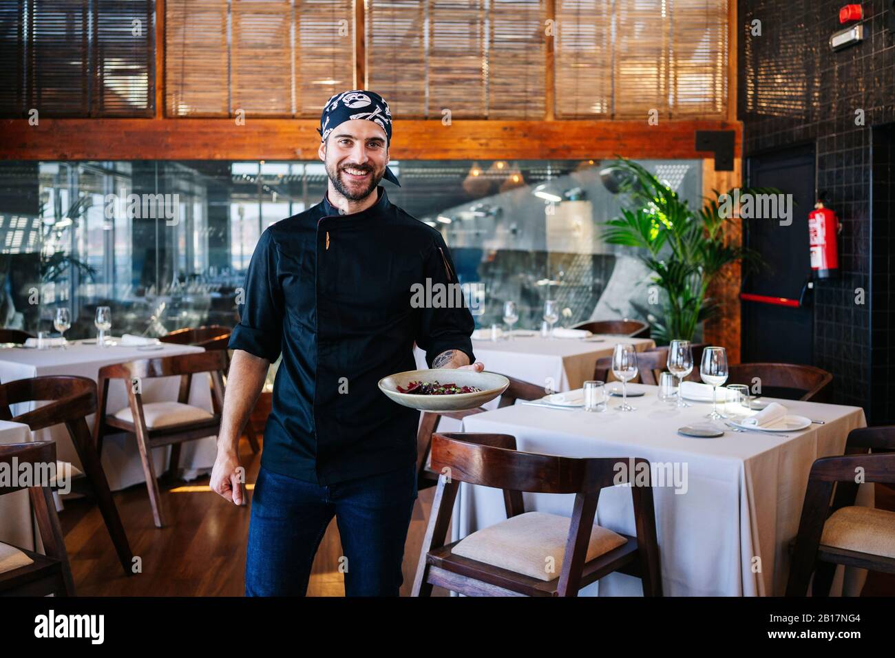 Serving the dish hi-res stock photography and images - Alamy
