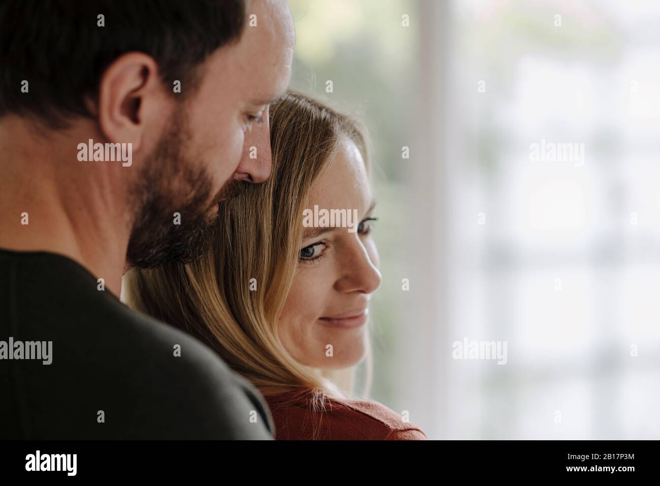 Romantic photos of couples hi-res stock photography and images - Alamy